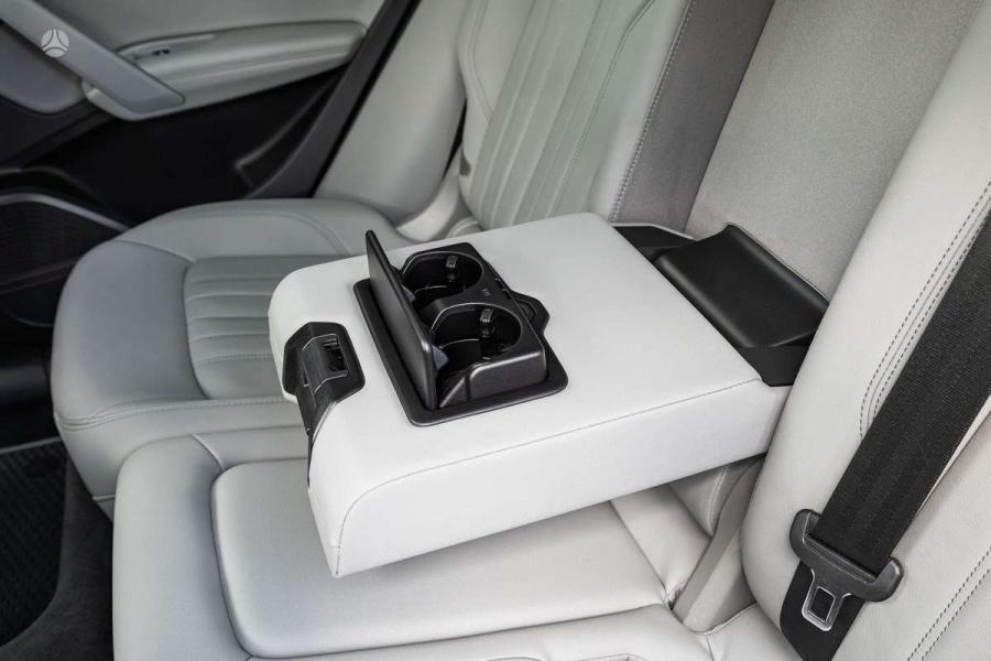 Zils Audi Q5 2021 Viļņa, ar dzinēja tilpumu 1.98 L un nobraukumu 68 tūkst. km par 28950 €, foto 18 vietnē AUTOMOTO.COM.LV