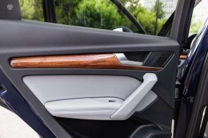 Zils Audi Q5 2021 Viļņa, ar dzinēja tilpumu 1.98 L un nobraukumu 68 tūkst. km par 28950 €, foto 20 vietnē AUTOMOTO.COM.LV