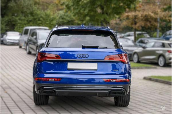 Blue Audi Q5 2022 in Vilnius, with an engine capacity of 1.98 L and mileage of 70 thousand km for 44000 €, photo 6 on AUTOMOTO.COM.LV