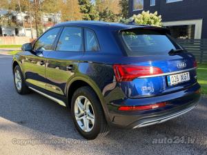 Zils Audi Q5 2022 Tallina, ar dzinēja tilpumu 3.00 L un nobraukumu 74 tūkst. km par 35999 €, foto 2 vietnē AUTOMOTO.COM.LV