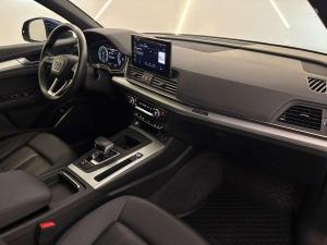 Blue Audi Q5 2022 in Marijampole, with an engine capacity of 1.98 L and mileage of 164 thousand km for 32850 €, photo 19 on AUTOMOTO.COM.LV
