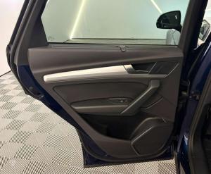 Blue Audi Q5 2022 in Marijampole, with an engine capacity of 1.98 L and mileage of 164 thousand km for 32850 €, photo 22 on AUTOMOTO.COM.LV