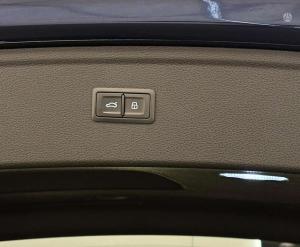 Blue Audi Q5 2022 in Marijampole, with an engine capacity of 1.98 L and mileage of 164 thousand km for 32850 €, photo 33 on AUTOMOTO.COM.LV