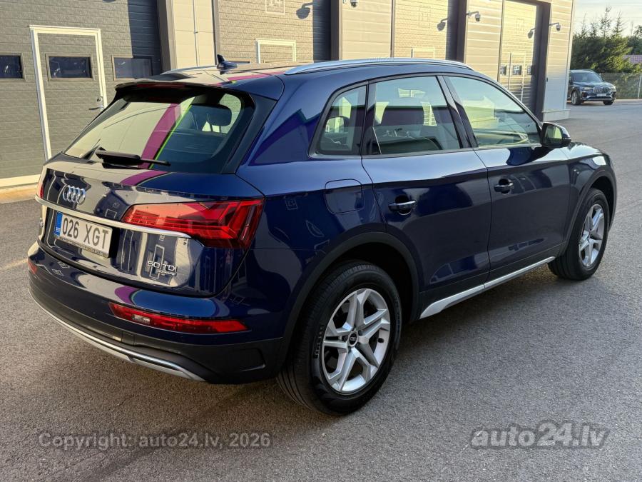 Zils Audi Q5 2022 Tallina, ar dzinēja tilpumu 3.00 L un nobraukumu 75 tūkst. km par 33490 €, foto 4 vietnē AUTOMOTO.COM.LV
