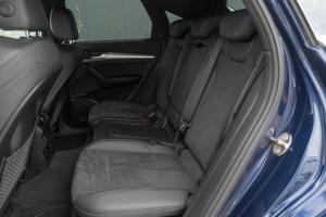 Zils Audi Q5 2022 Viļņa, ar dzinēja tilpumu 2.00 L un nobraukumu 106 tūkst. km par 34050 €, foto 10 vietnē AUTOMOTO.COM.LV