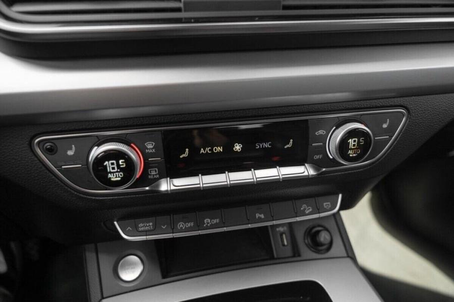 Zils Audi Q5 2022 Viļņa, ar dzinēja tilpumu 2.00 L un nobraukumu 106 tūkst. km par 34050 €, foto 14 vietnē AUTOMOTO.COM.LV