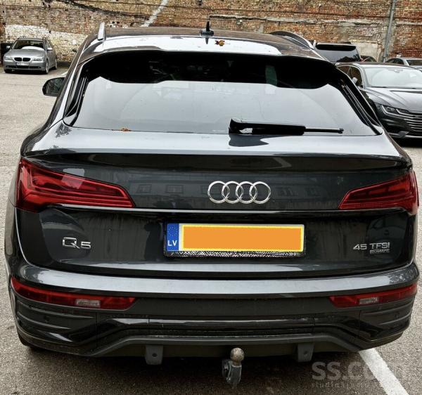 Zils Audi Q5 2022 Rīga, ar dzinēja tilpumu 2.00 L un nobraukumu 85 tūkst. km par 31000 €, foto 5 vietnē AUTOMOTO.COM.LV