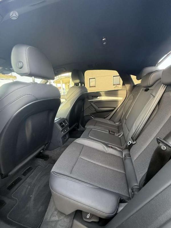 Blue Audi Q5 2023 in Mazeikiai, with an engine capacity of 1.98 L and mileage of 39 thousand km for 42300 €, photo 11 on AUTOMOTO.COM.LV