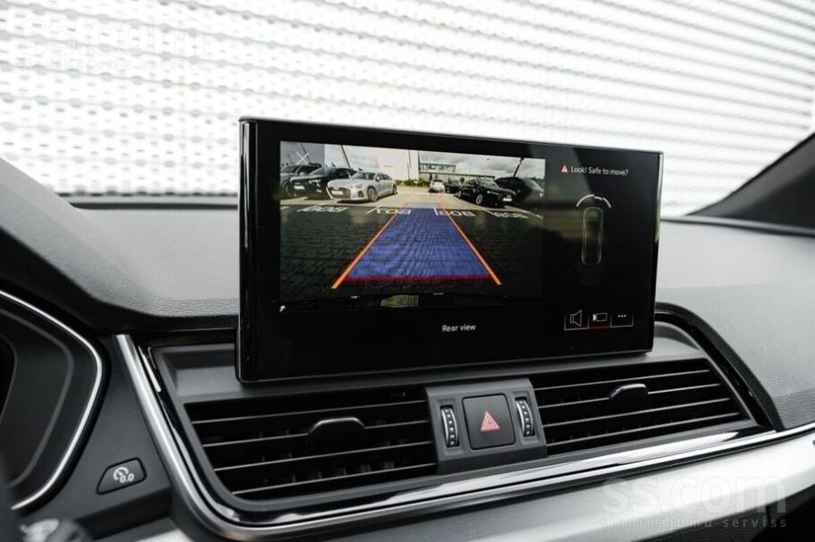 Zils Audi Q5 2024 Rīga, ar dzinēja tilpumu 2.00 L un nobraukumu 26 tūkst. km par 44850 €, foto 18 vietnē AUTOMOTO.COM.LV