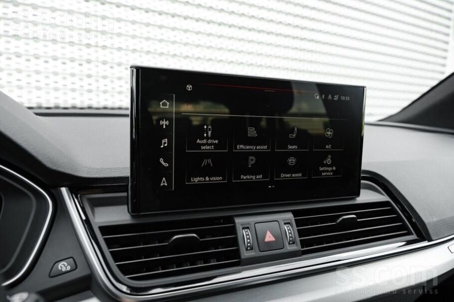 Zils Audi Q5 2024 Rīga, ar dzinēja tilpumu 2.00 L un nobraukumu 26 tūkst. km par 44850 €, foto 20 vietnē AUTOMOTO.COM.LV
