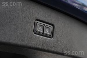 Zils Audi Q5 2024 Rīga, ar dzinēja tilpumu 2.00 L un nobraukumu 26 tūkst. km par 44850 €, foto 30 vietnē AUTOMOTO.COM.LV