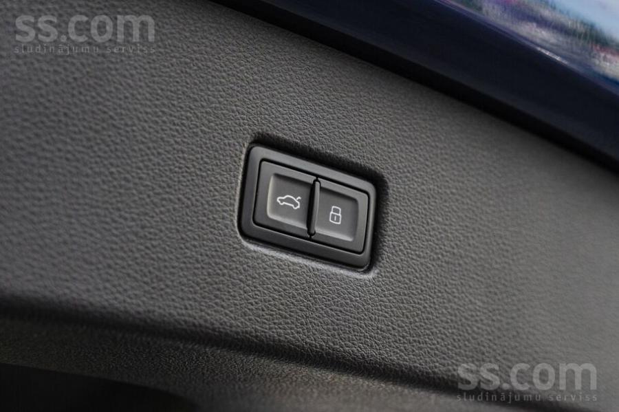 Zils Audi Q5 2024 Rīga, ar dzinēja tilpumu 2.00 L un nobraukumu 26 tūkst. km par 44850 €, foto 30 vietnē AUTOMOTO.COM.LV