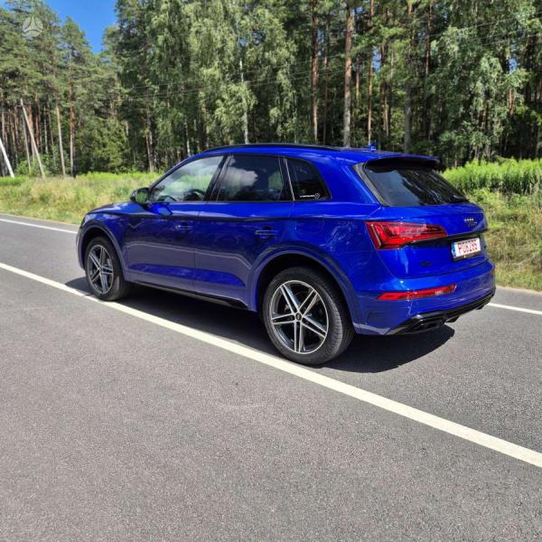 Blue Audi Q5 2024 in Kazlu Ruda, with an engine capacity of 1.98 L and mileage of 29 thousand km for 36000 €, photo 5 on AUTOMOTO.COM.LV