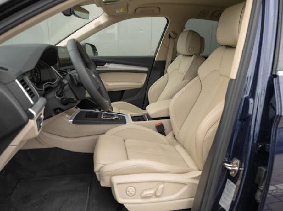 Blue Audi Q5 2025 in Vilnius, with an engine capacity of 2.00 L and mileage of 38 thousand km for 46750 €, photo 29 on AUTOMOTO.COM.LV