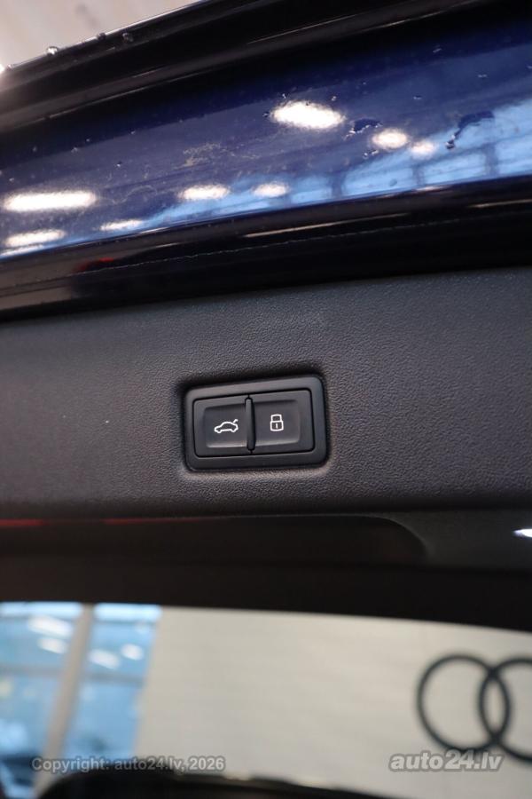 Zils Audi Q5 2025 Tallina, ar dzinēja tilpumu 2.00 L un nobraukumu 2 tūkst. km par 80400 €, foto 11 vietnē AUTOMOTO.COM.LV