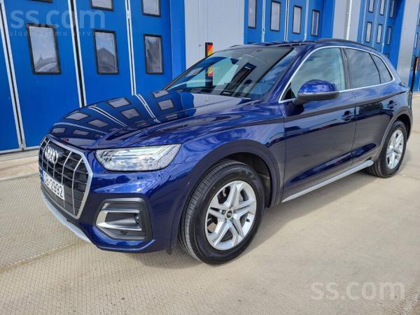 Zils Audi Q5 2025 Rīga, ar dzinēja tilpumu 2.00 L un nobraukumu 42 tūkst. km par 35700 €, foto 1 vietnē AUTOMOTO.COM.LV