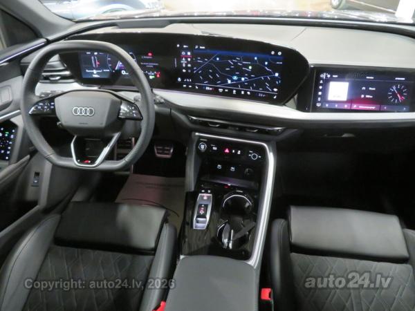 Zils Audi Q5 2026 Tallina, ar dzinēja tilpumu 2.00 L un nobraukumu 10 tūkst. km par 78000 €, foto 3 vietnē AUTOMOTO.COM.LV