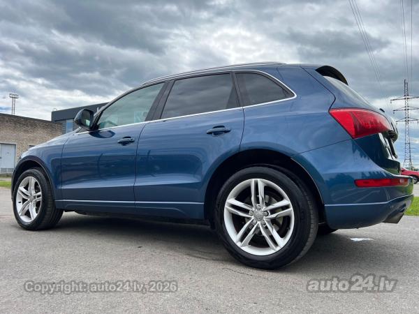 Zils Audi Q5 2010 Narva, ar dzinēja tilpumu 2.00 L un nobraukumu 278 tūkst. km par 5999 €, foto 9 vietnē AUTOMOTO.COM.LV