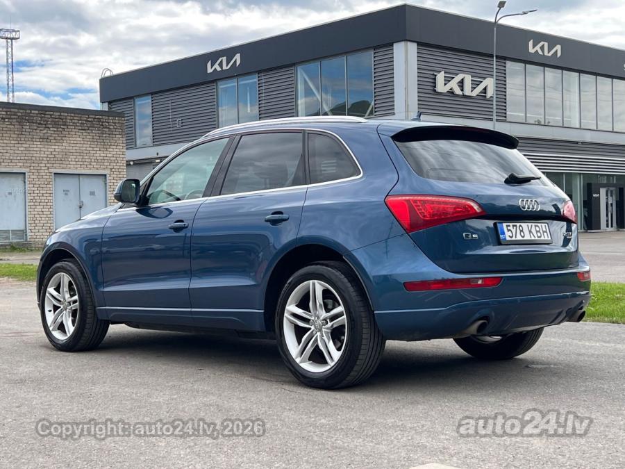 Zils Audi Q5 2010 Narva, ar dzinēja tilpumu 2.00 L un nobraukumu 278 tūkst. km par 5999 €, foto 7 vietnē AUTOMOTO.COM.LV