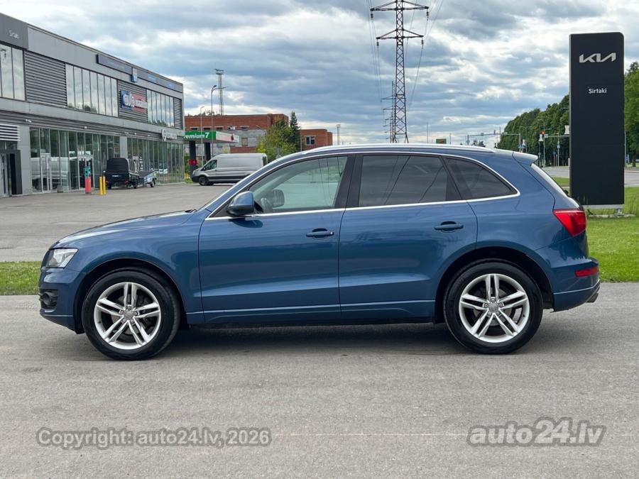 Zils Audi Q5 2010 Narva, ar dzinēja tilpumu 2.00 L un nobraukumu 278 tūkst. km par 5999 €, foto 9 vietnē AUTOMOTO.COM.LV
