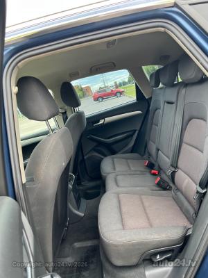 Zils Audi Q5 2010 Narva, ar dzinēja tilpumu 2.00 L un nobraukumu 278 tūkst. km par 5999 €, foto 20 vietnē AUTOMOTO.COM.LV