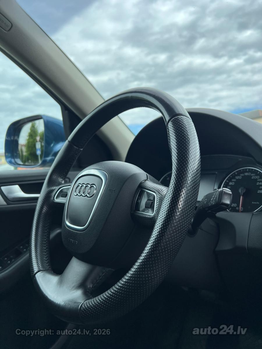 Zils Audi Q5 2010 Narva, ar dzinēja tilpumu 2.00 L un nobraukumu 278 tūkst. km par 5999 €, foto 25 vietnē AUTOMOTO.COM.LV