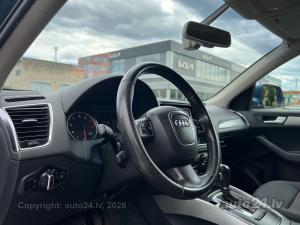 Zils Audi Q5 2010 Narva, ar dzinēja tilpumu 2.00 L un nobraukumu 278 tūkst. km par 5999 €, foto 26 vietnē AUTOMOTO.COM.LV