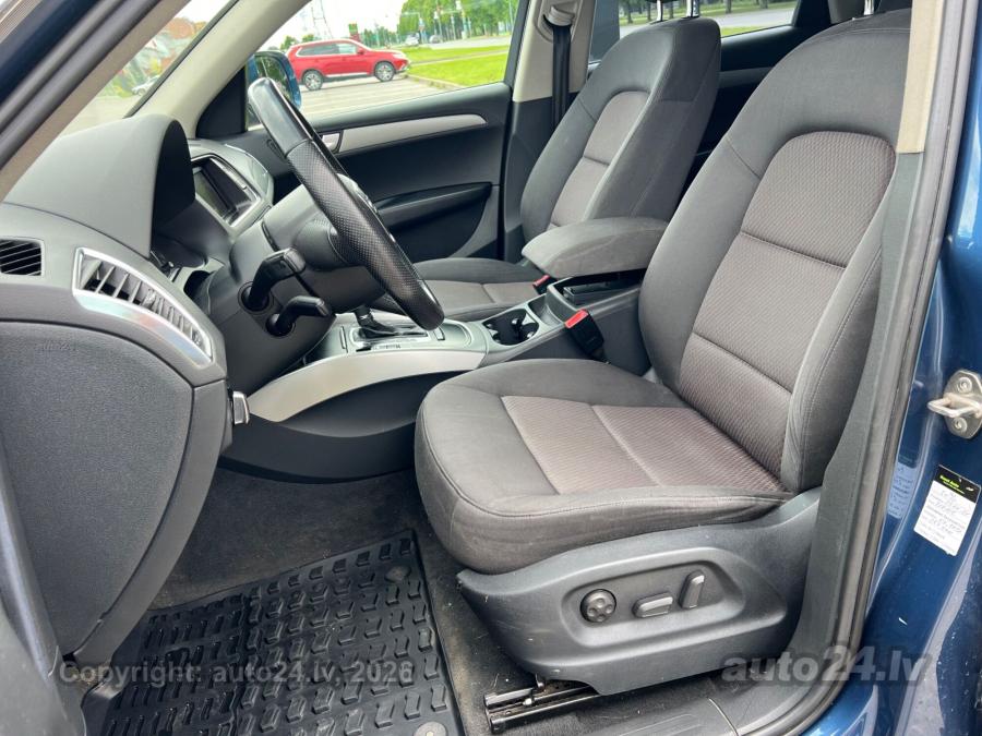 Zils Audi Q5 2010 Narva, ar dzinēja tilpumu 2.00 L un nobraukumu 278 tūkst. km par 5999 €, foto 29 vietnē AUTOMOTO.COM.LV