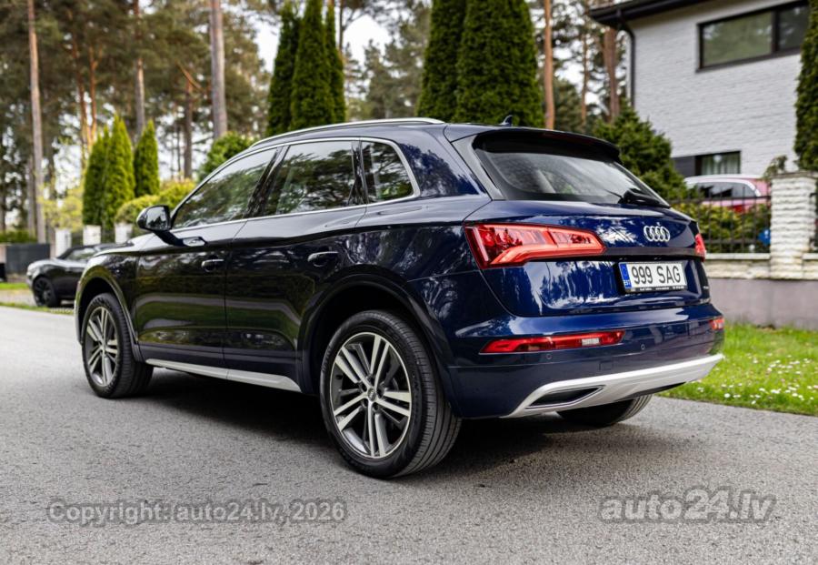 Blue Audi Q5 2017 in Tallinn, with an engine capacity of 2.00 L and mileage of 220 thousand km for 19900 €, photo 5 on AUTOMOTO.COM.LV
