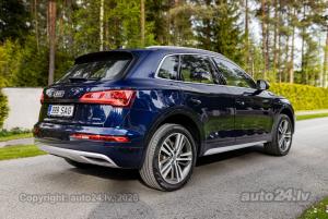 Blue Audi Q5 2017 in Tallinn, with an engine capacity of 2.00 L and mileage of 220 thousand km for 19900 €, photo 7 on AUTOMOTO.COM.LV