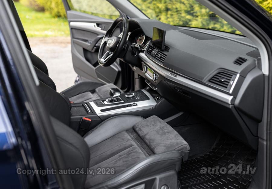 Blue Audi Q5 2017 in Tallinn, with an engine capacity of 2.00 L and mileage of 220 thousand km for 19900 €, photo 13 on AUTOMOTO.COM.LV