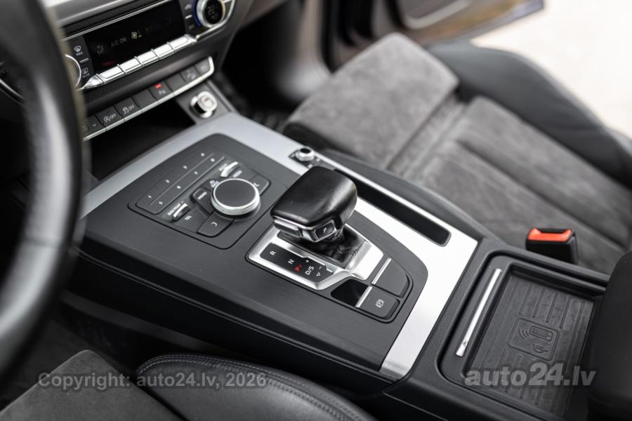 Blue Audi Q5 2017 in Tallinn, with an engine capacity of 2.00 L and mileage of 220 thousand km for 19900 €, photo 21 on AUTOMOTO.COM.LV