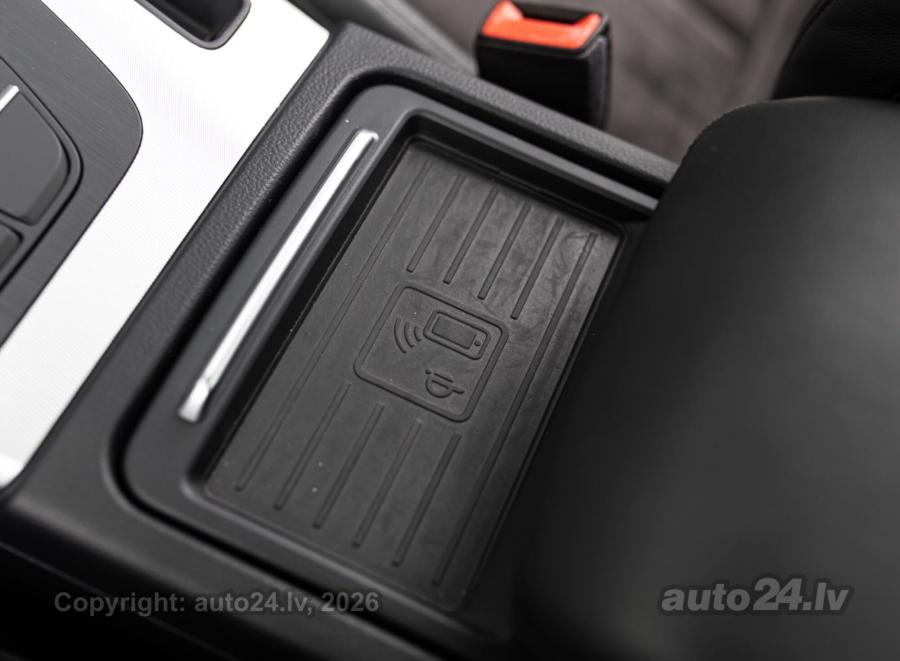 Blue Audi Q5 2017 in Tallinn, with an engine capacity of 2.00 L and mileage of 220 thousand km for 19900 €, photo 26 on AUTOMOTO.COM.LV