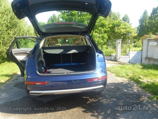 Zils Audi Q5 2020 Tallina, ar dzinēja tilpumu 2.00 L un nobraukumu 38 tūkst. km par 35300 €, foto 6 vietnē AUTOMOTO.COM.LV
