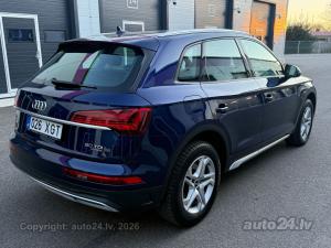 Blue Audi Q5 2022 in Tallinn, with an engine capacity of 3.00 L and mileage of 76 thousand km for 32990 €, photo 4 on AUTOMOTO.COM.LV