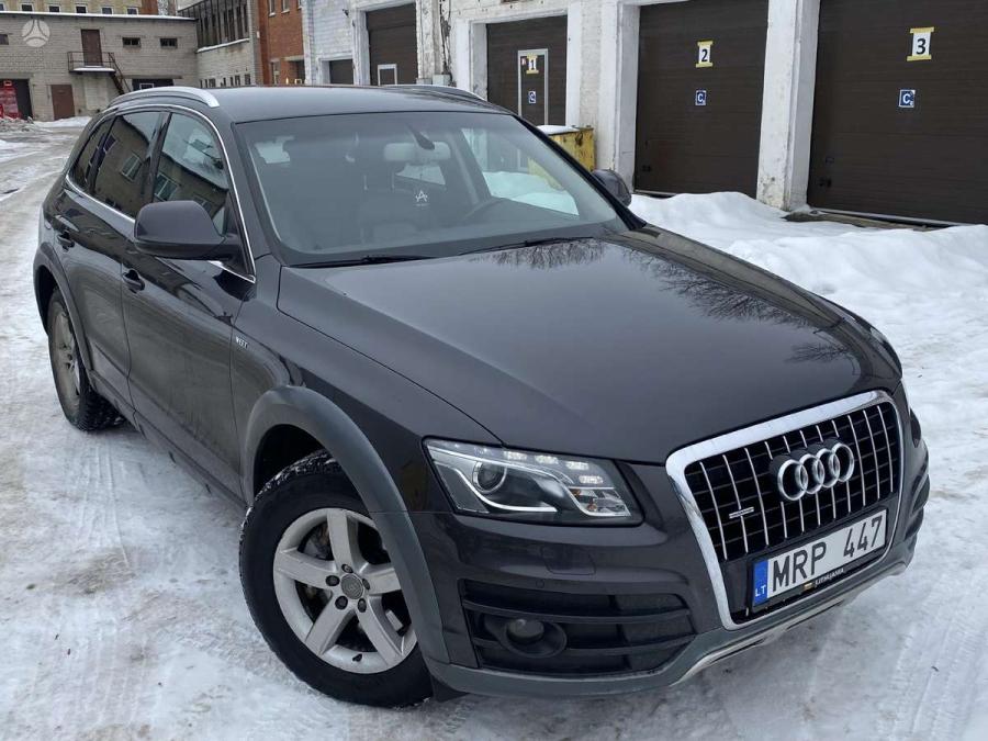 Brown Audi Q5 2009 in Vilnius, with an engine capacity of 2.97 L and mileage of 298 thousand km for 7300 €, photo 2 on AUTOMOTO.COM.LV