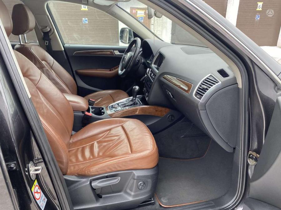 Brown Audi Q5 2009 in Vilnius, with an engine capacity of 2.97 L and mileage of 298 thousand km for 7300 €, photo 16 on AUTOMOTO.COM.LV