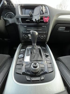 Brūns Audi Q5 2009 Rīga, ar dzinēja tilpumu 3.00 L un nobraukumu 319 tūkst. km par 9550 €, foto 13 vietnē AUTOMOTO.COM.LV