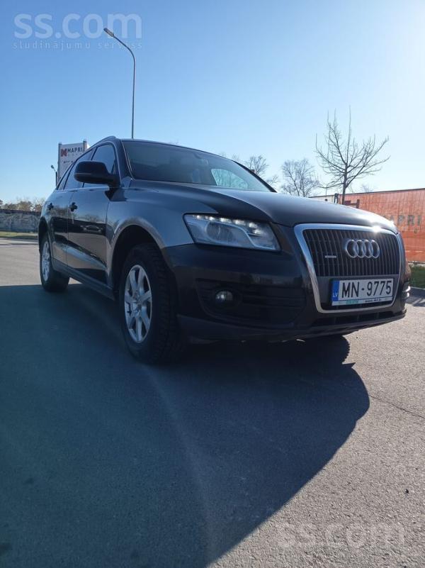 Brown Audi Q5 2009 in Liepaja, with an engine capacity of 2.00 L and mileage of 346 thousand km for 3850 €, photo 7 on AUTOMOTO.COM.LV