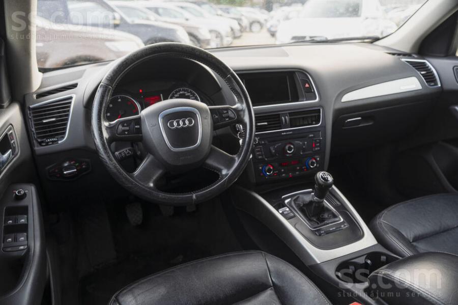 Brown Audi Q5 2009 in Riga, with an engine capacity of 2.00 L and mileage of 349 thousand km for 8990 €, photo 8 on AUTOMOTO.COM.LV