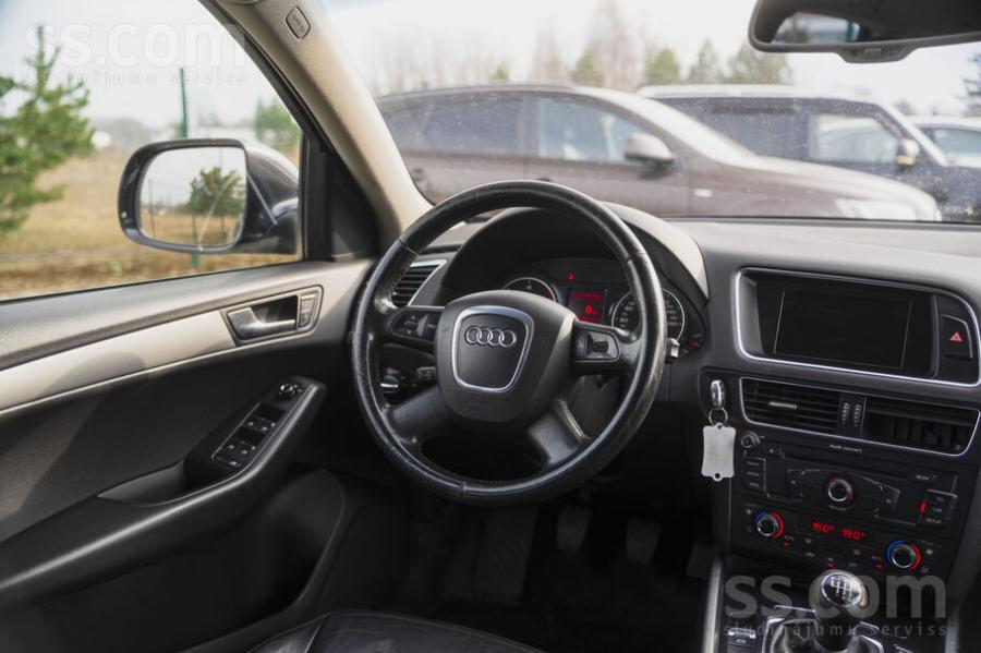 Brown Audi Q5 2009 in Riga, with an engine capacity of 2.00 L and mileage of 349 thousand km for 8990 €, photo 13 on AUTOMOTO.COM.LV
