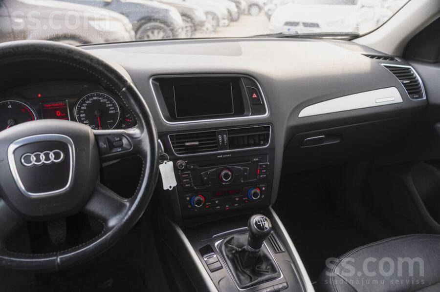 Brown Audi Q5 2009 in Riga, with an engine capacity of 2.00 L and mileage of 349 thousand km for 8990 €, photo 19 on AUTOMOTO.COM.LV