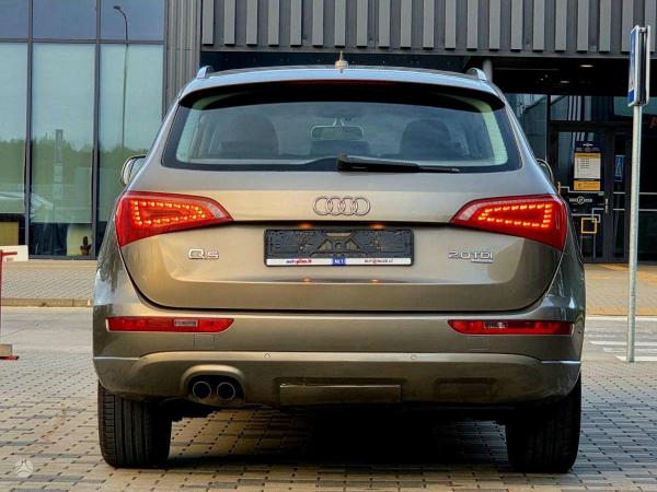 Brown Audi Q5 2009 in Siauliai, with an engine capacity of 2.00 L and mileage of 300 thousand km for 7600 €, photo 7 on AUTOMOTO.COM.LV