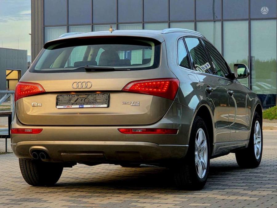 Brown Audi Q5 2009 in Siauliai, with an engine capacity of 2.00 L and mileage of 300 thousand km for 7600 €, photo 9 on AUTOMOTO.COM.LV