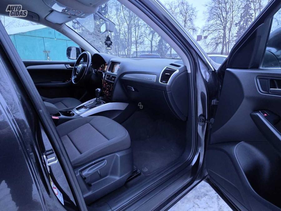 Brūns Audi Q5 2010 Radviliškis, ar dzinēja tilpumu 2.00 L un nobraukumu 325 tūkst. km par 7800 €, foto 19 vietnē AUTOMOTO.COM.LV