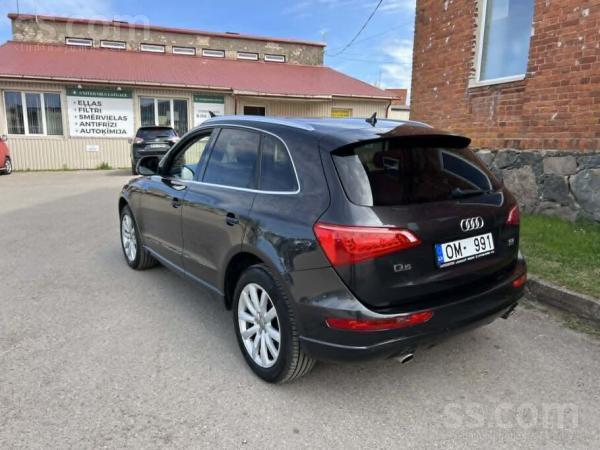 Brown Audi Q5 2010 in Rezekne, with an engine capacity of 3.00 L and mileage of 0 thousand km for 8250 €, photo 6 on AUTOMOTO.COM.LV