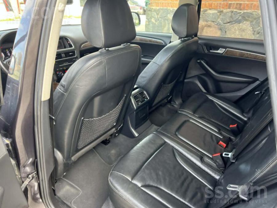 Brūns Audi Q5 2010 Rēzekne, ar dzinēja tilpumu 3.00 L un nobraukumu 0 tūkst. km par 8250 €, foto 12 vietnē AUTOMOTO.COM.LV