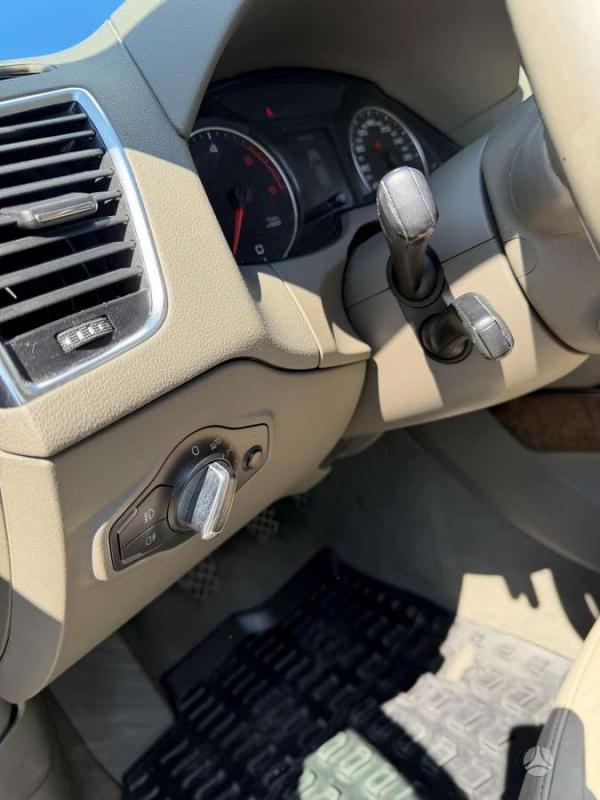 Brown Audi Q5 2010 in Taurage, with an engine capacity of 1.97 L and mileage of 239 thousand km for 8000 €, photo 8 on AUTOMOTO.COM.LV