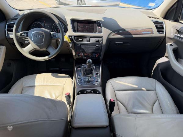 Brown Audi Q5 2010 in Taurage, with an engine capacity of 1.97 L and mileage of 239 thousand km for 8000 €, photo 10 on AUTOMOTO.COM.LV