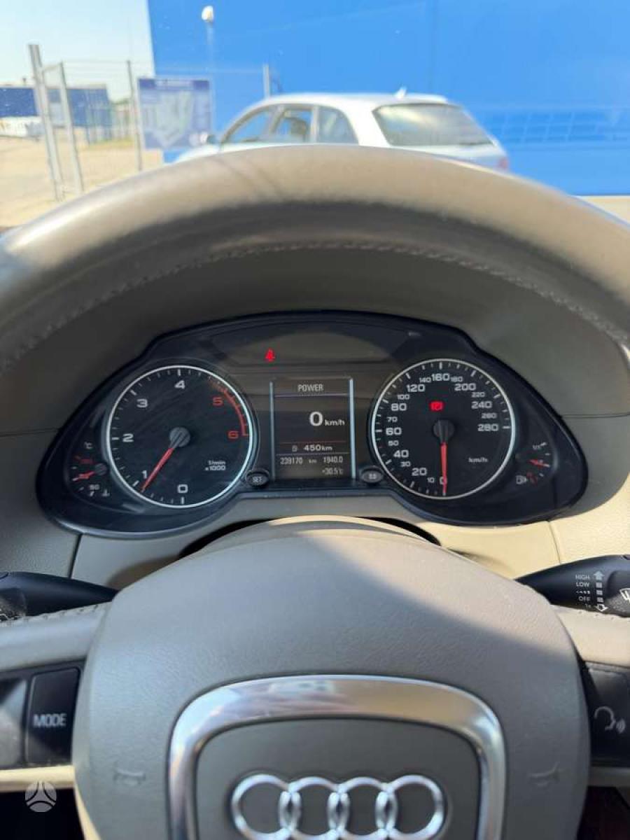 Brown Audi Q5 2010 in Taurage, with an engine capacity of 1.97 L and mileage of 239 thousand km for 8000 €, photo 16 on AUTOMOTO.COM.LV